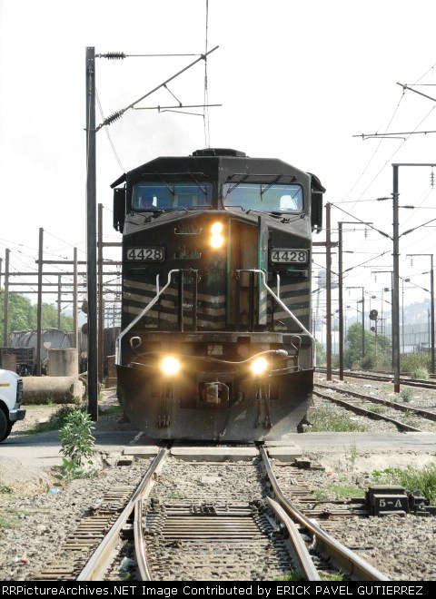 FSRR 4428 IN "PILOTS" YARD